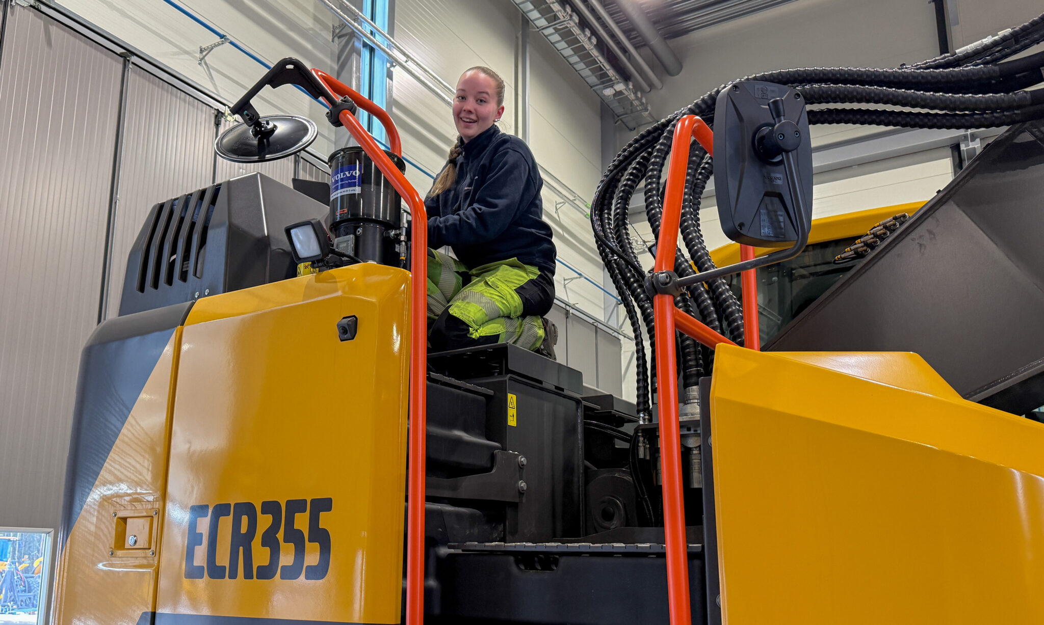 Ny korthekk: Første Volvo ECR 355 i Norge - Anleggsmaskinen
